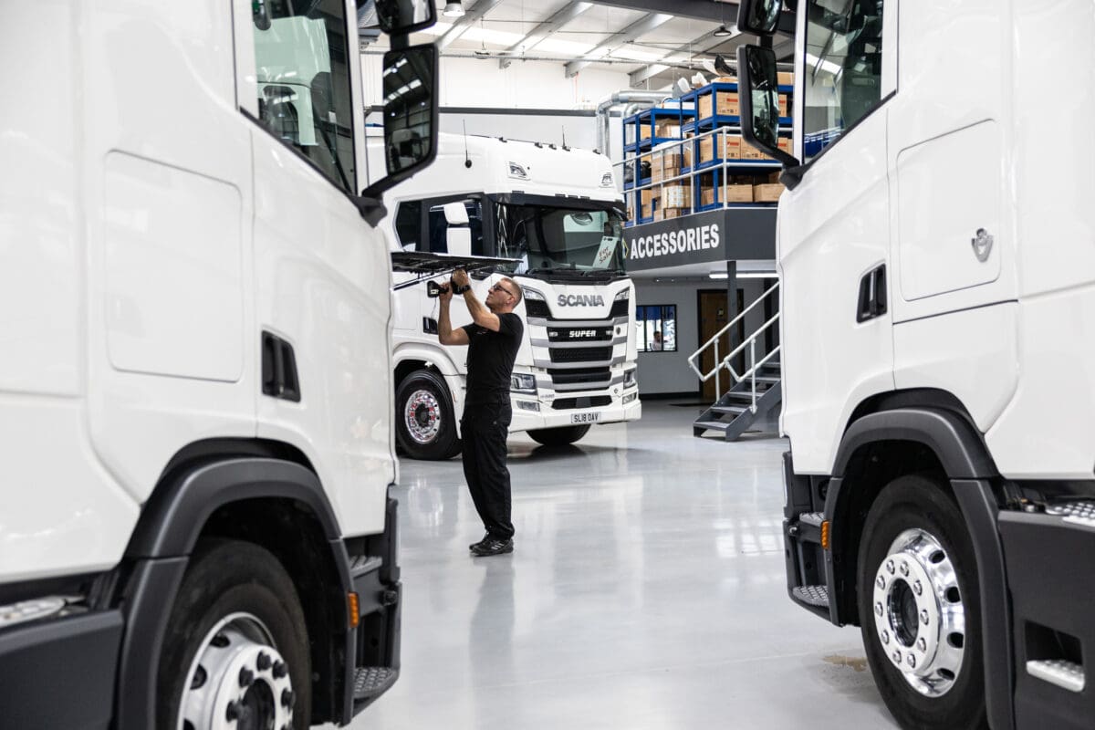 Trailers For Sale | Used HGV Trailers Sales Near Me | Smith Bros ...