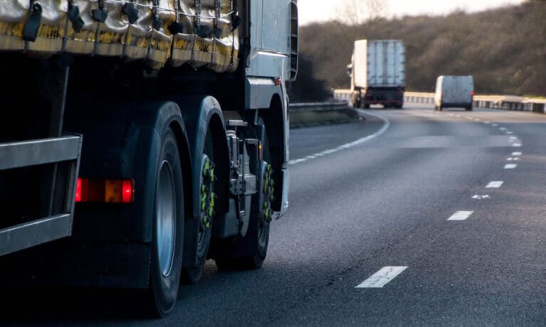 Cost Guide to Becoming a HGV Owner Operator | Smith Bros.
