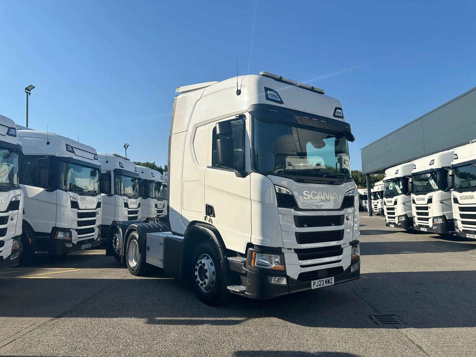 Tractor Units For Sale | Used Tractor Trailers For Sale UK | Smith Bros ...