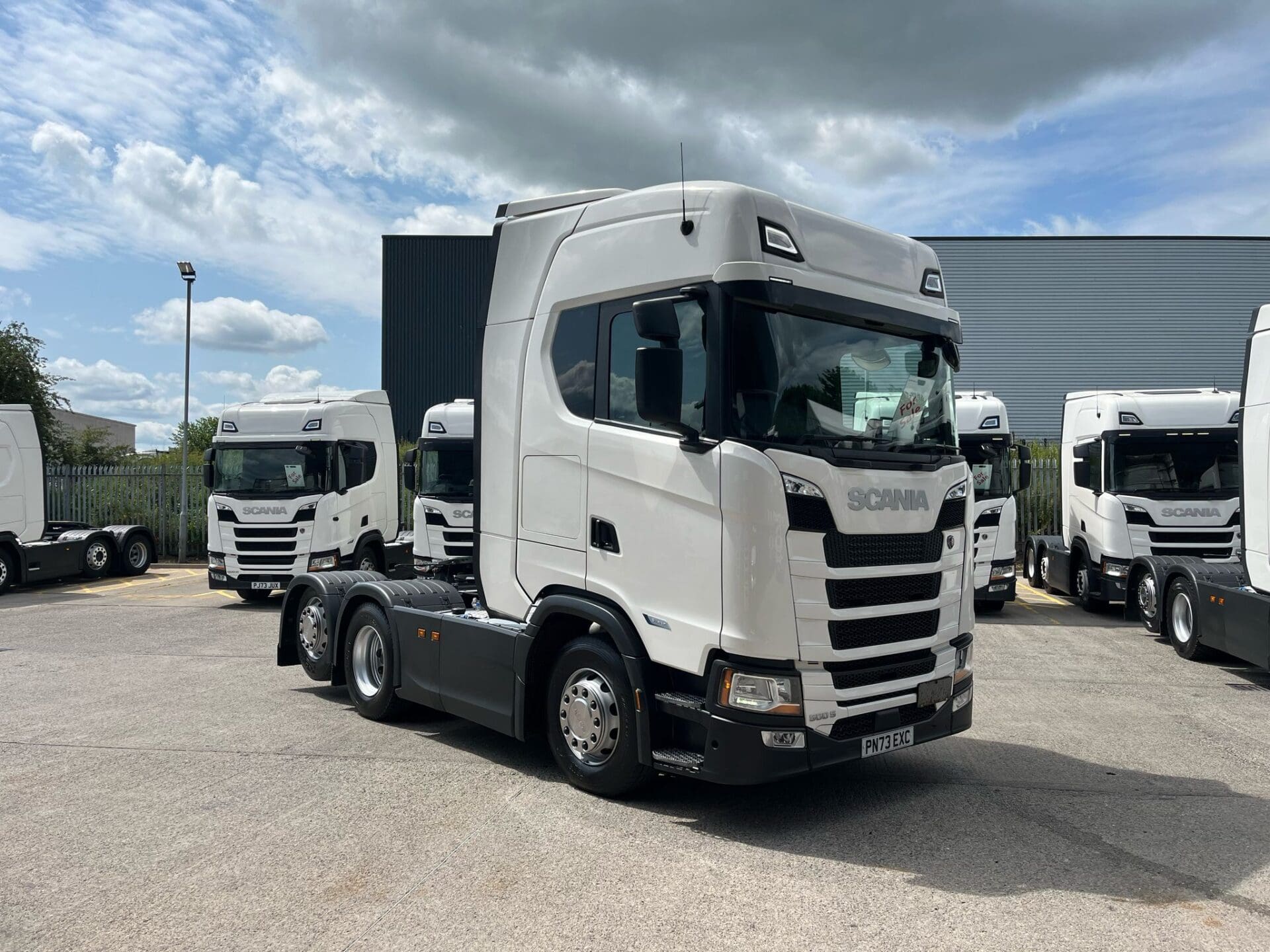 Tractor Units For Sale | Used Tractor Trailers For Sale UK | Smith Bros ...