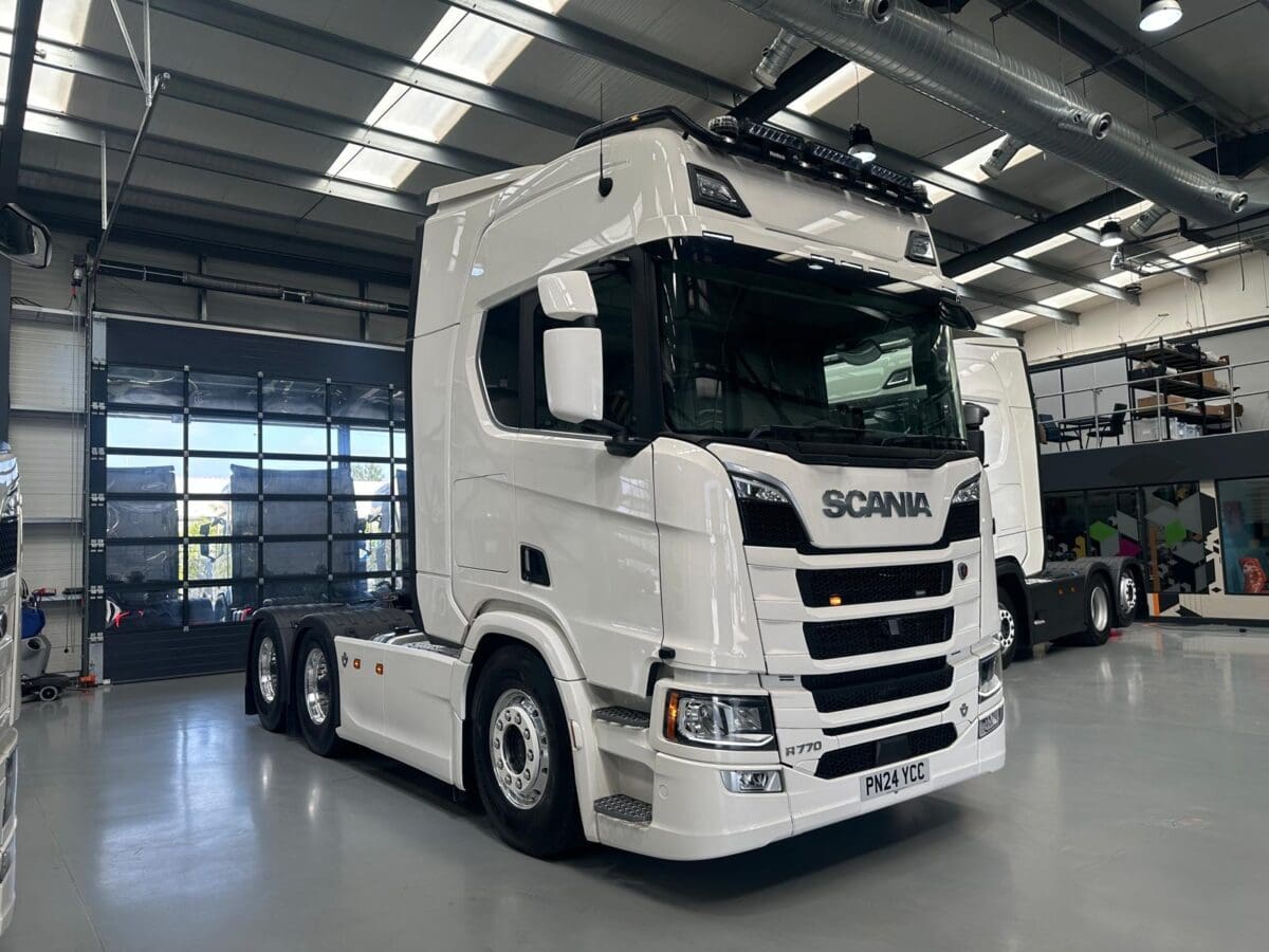 Tractor Units For Sale | Used Tractor Trailers For Sale UK | Smith Bros ...