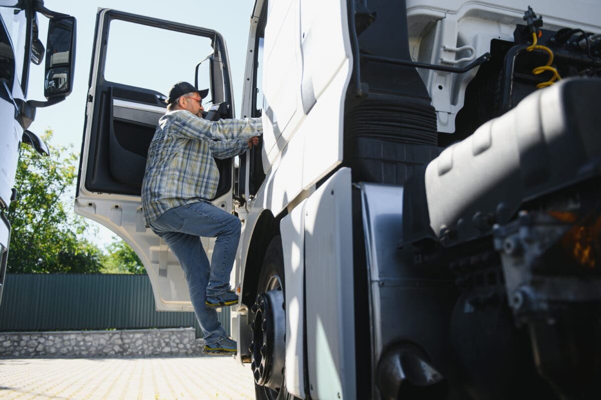 What is an Articulated Lorry? - Smith Bros Ltd